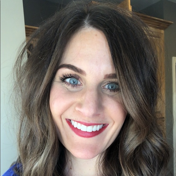 Jenna's Closet (@jennawoods520) | Poshmark